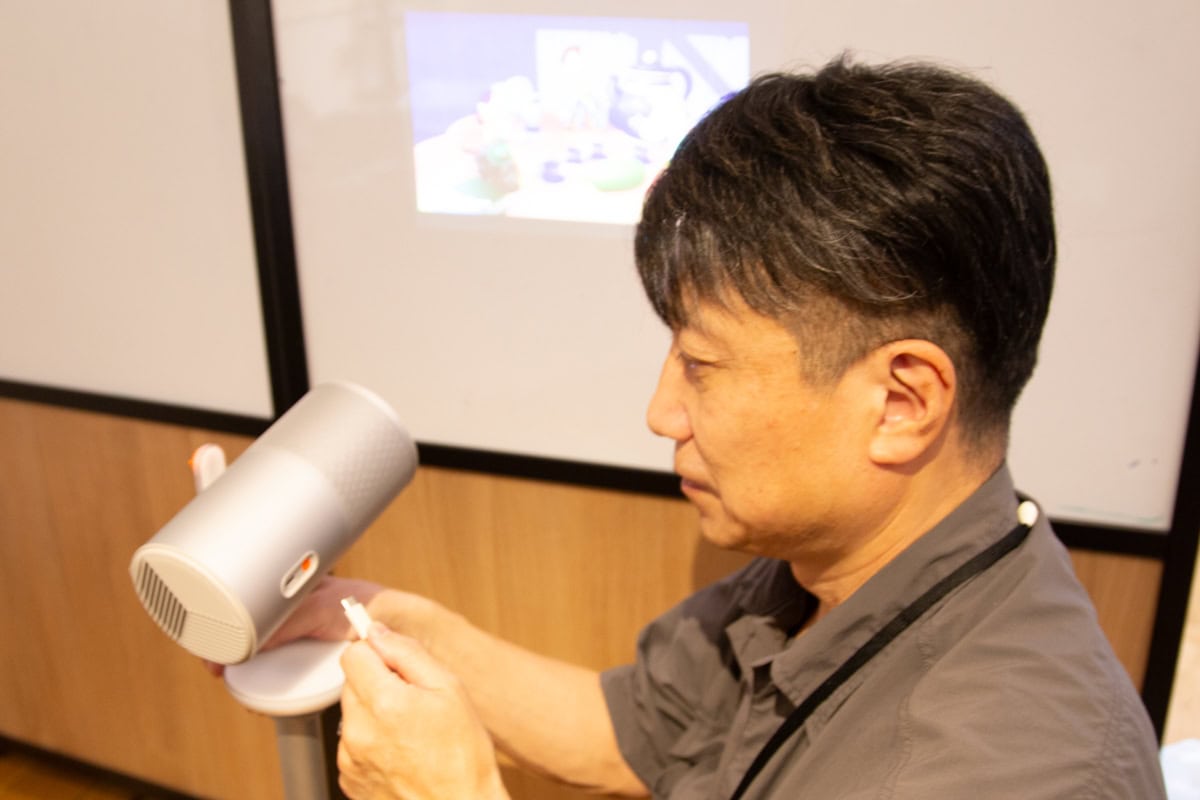 「没入感がハンパない」200インチシアターをポータブルで実現！最新プロジェクター・Aladdin Pocaを体験レポート （2ページ目）| 【公式】モノマックス（MonoMax）｜付録、カバン ...