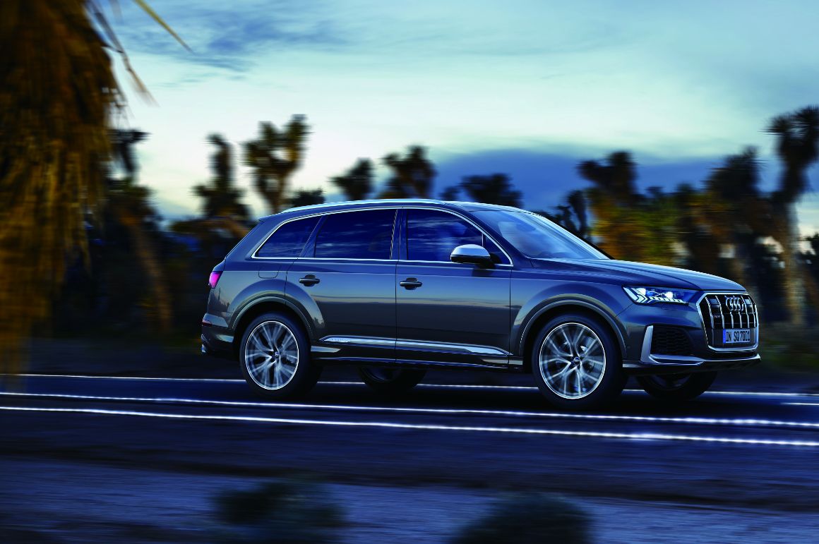 【遅れてやってきた大物スーパーSUV】最高出力507PSの4L V8ツインターボ搭載！アウディ「SQ7／SQ8」が登場 | 【公式】モノマックス（MonoMax）｜付録、カバン、時計、家電 ...